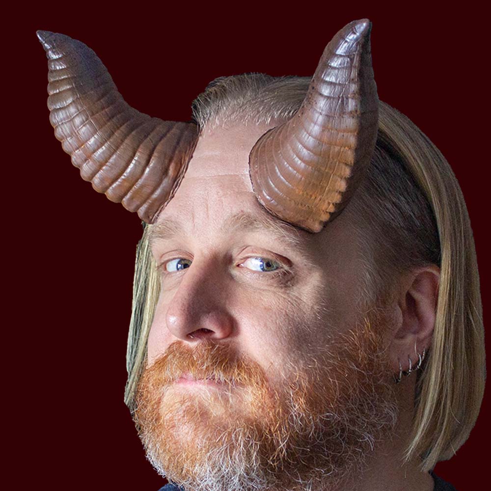 Lenaka Horns | MostlyDead.com